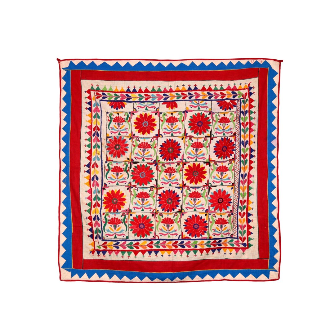 Vintage Floral Motifs Gujarati Hand Embroidered Textile Traditional ...