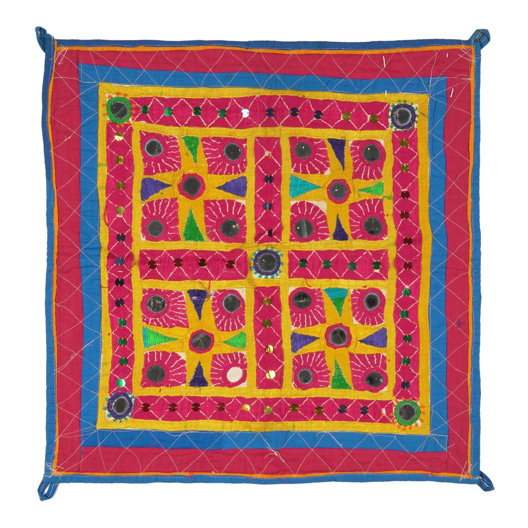 Flower Motifs Vintage Hand Embroidery Gujarati Textile 1.7 X 1.7 Feet ...