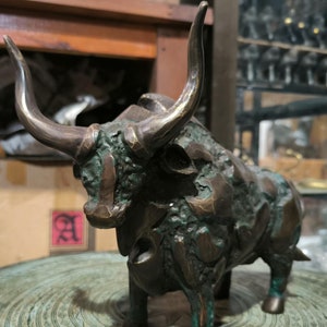 Antique Bull Statue, Big Bull, Abstract Bull, Bronze Bull Statue ...