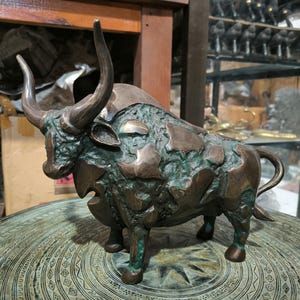 Antique Bull Statue, Big Bull, Abstract Bull, Bronze Bull Statue ...