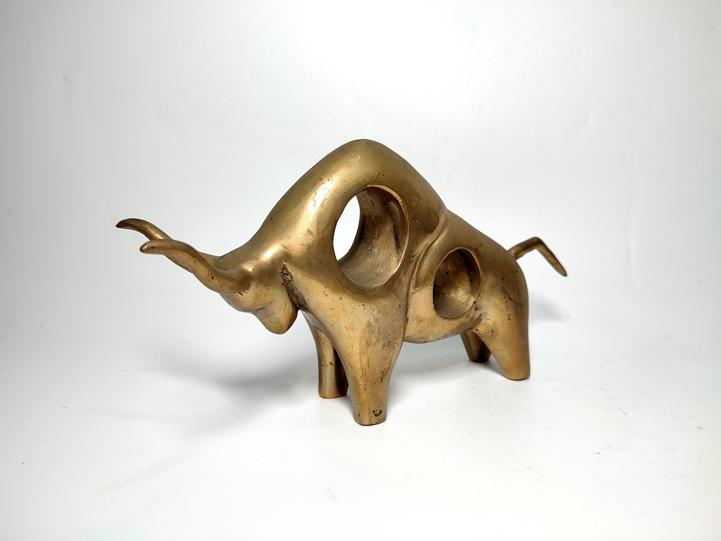 Bronze Bull Statue, Buffalo Sculpture, Zodiac Statue, Taurus Statue ...