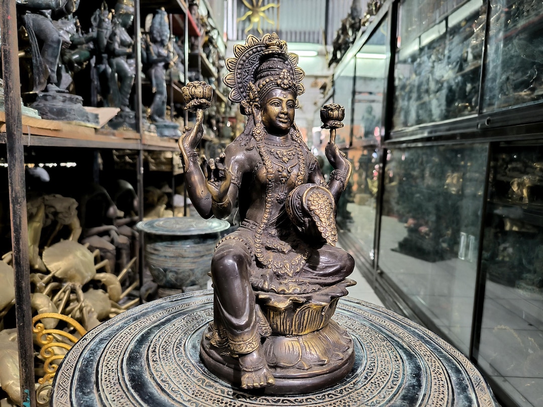 Bronze Lakshmi Goddess, Sri Lakshmi, Bronze Hindu God, Goddess of ...