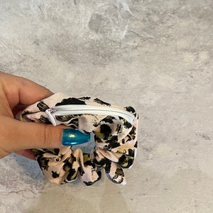 Stash Scrunchies/zippered Scrunchie - Etsy