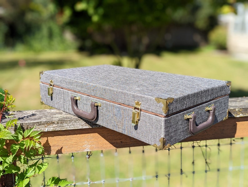 Mtg Carry Case collection Carrier Holds up to 28 Magic: the Gathering ...