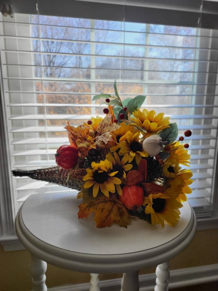 FALL CORNUCOPIA CENTERPIECE Table Decor With Artificial Maple Leaves ...