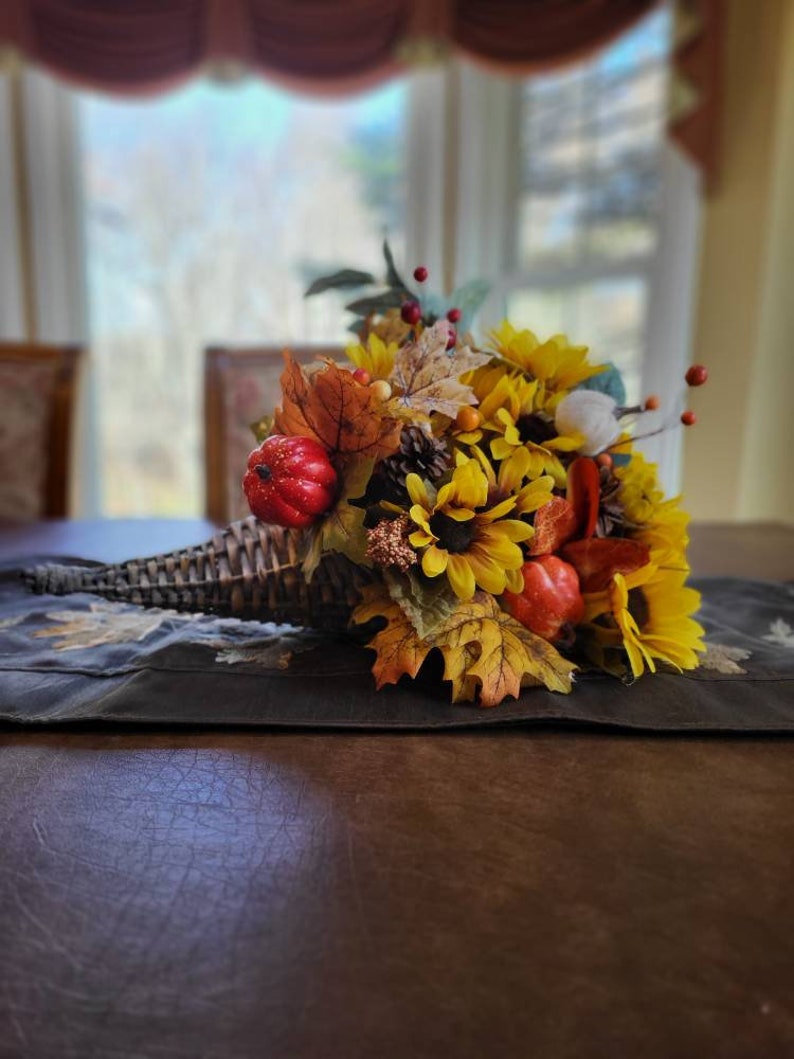 FALL CORNUCOPIA CENTERPIECE Table Decor With Artificial Maple Leaves ...