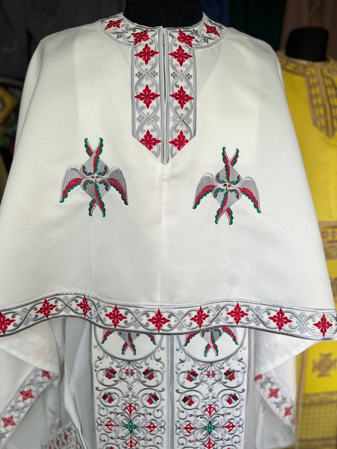 Embroidered White Vestment With Cherubs Priestly Vestments Clothes for ...