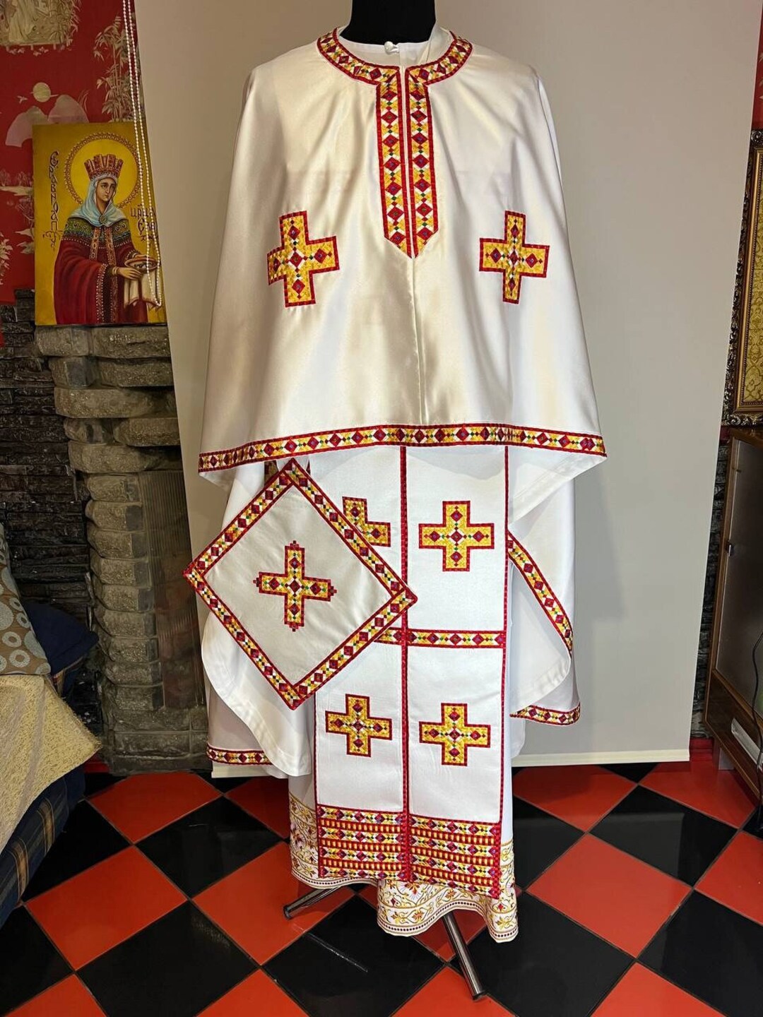 Vestiduras bordadas Vestiduras estilo griego ortodoxo Vestimentas para ...