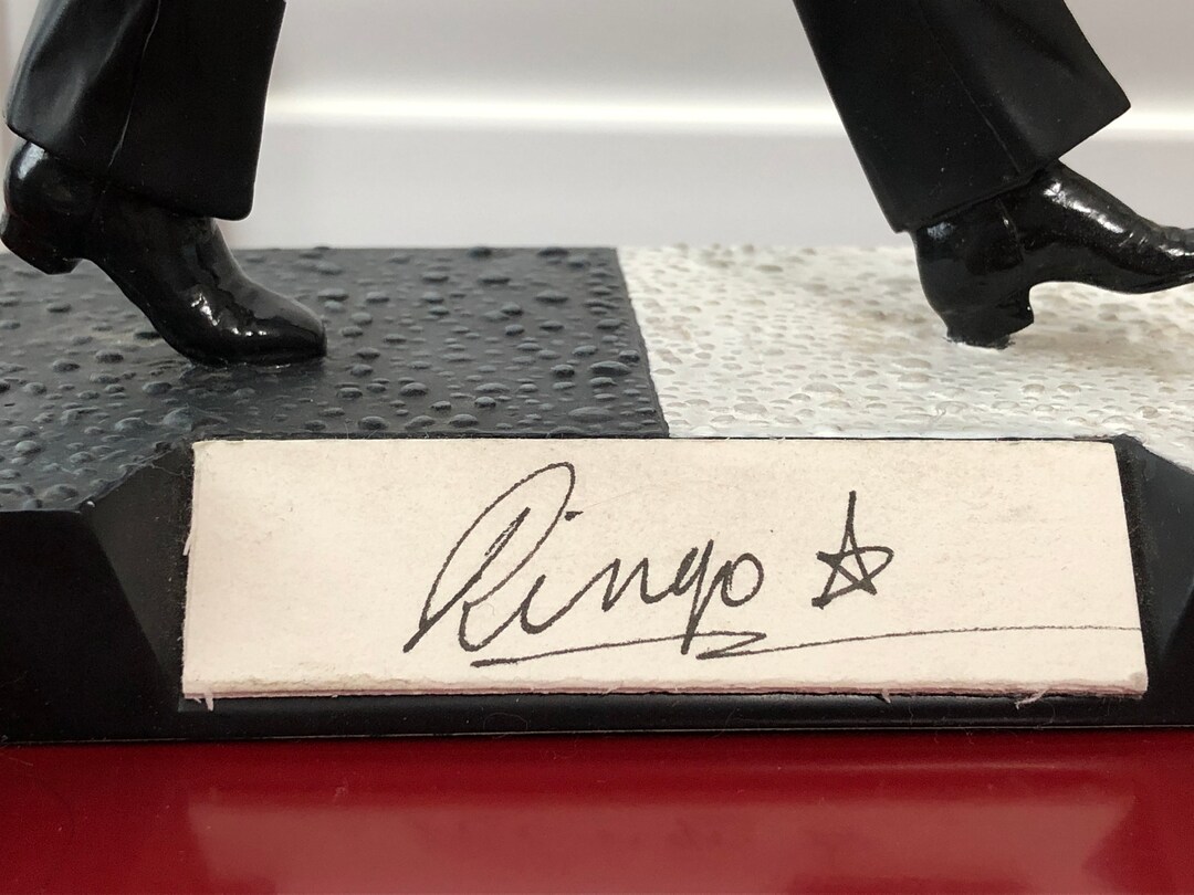 RINGO STARR BEATLES Original Signed 1996 Gartlan Abbey Road Figure 606/ ...