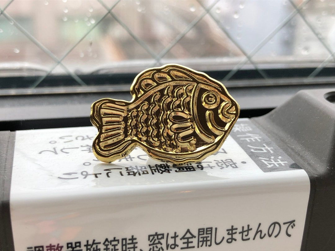 Taiyaki Pin, Japan, Japan Pin, Christmas, Tokyo, Lapel Pin, Cute ...