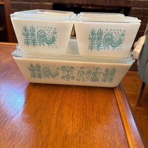 Vintage Pyrex Complete Set Amish Butterprint Refrigerator Dishes 501 ...