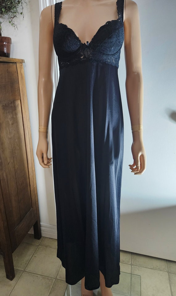 Vintage Olga Nightgown Peignoir Gem