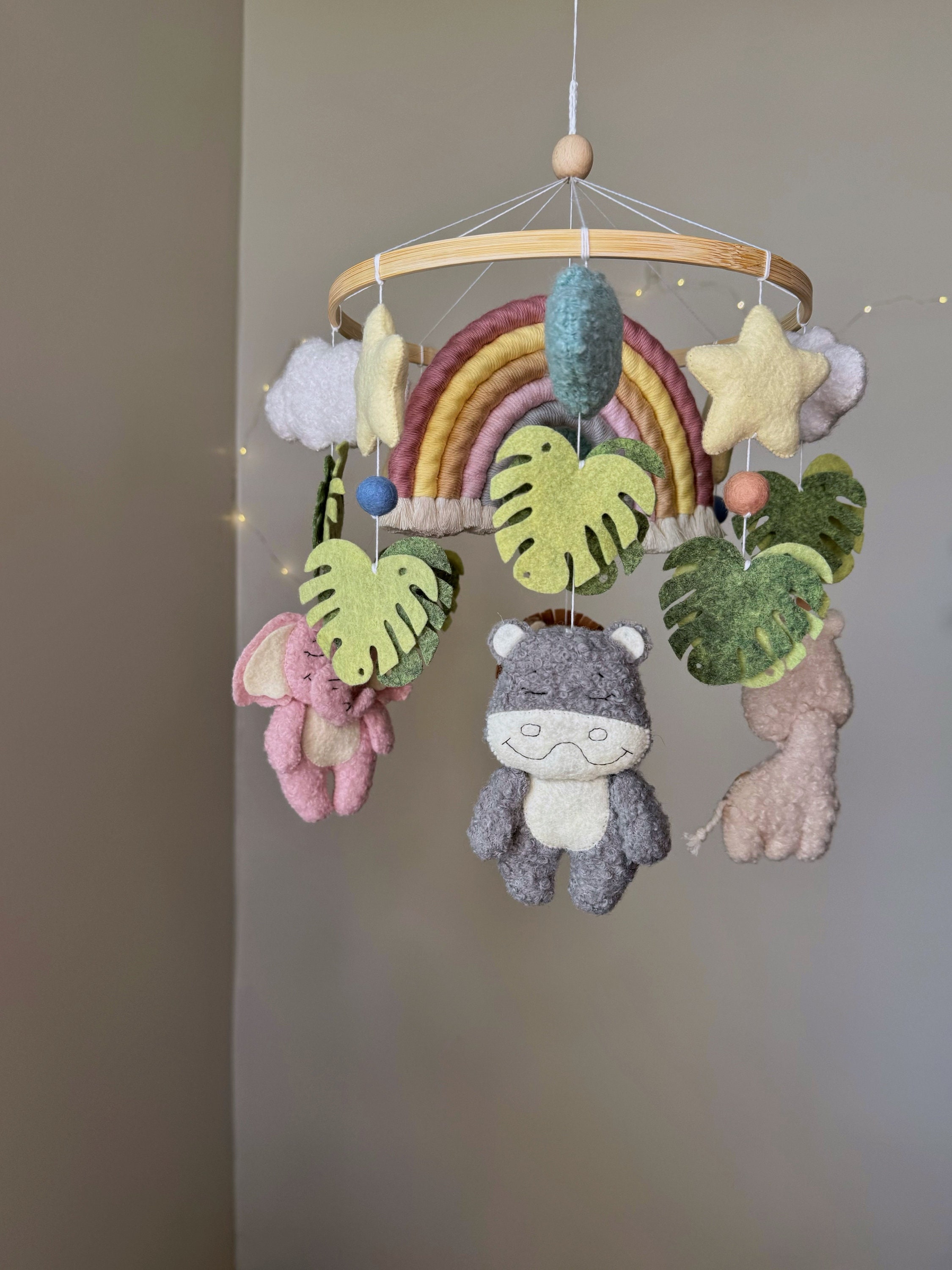 Boucle Safari Baby Mobile: Felt Jungle Animals & Rainbow - Etsy