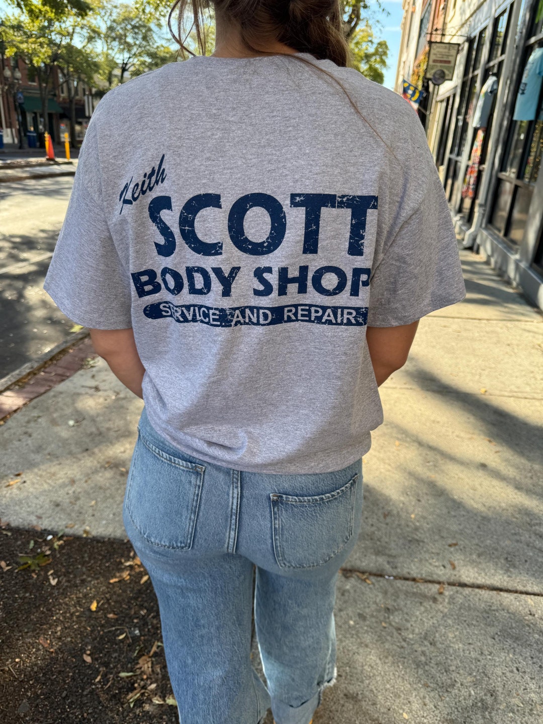 Keith Scott Body Shop Film Tv Show ( One Tree Hill ) - T Shirt - Sport ...