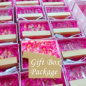 Real Flower Name Lamp,custom Color Letter Dried Flower Resin Nightlight ...