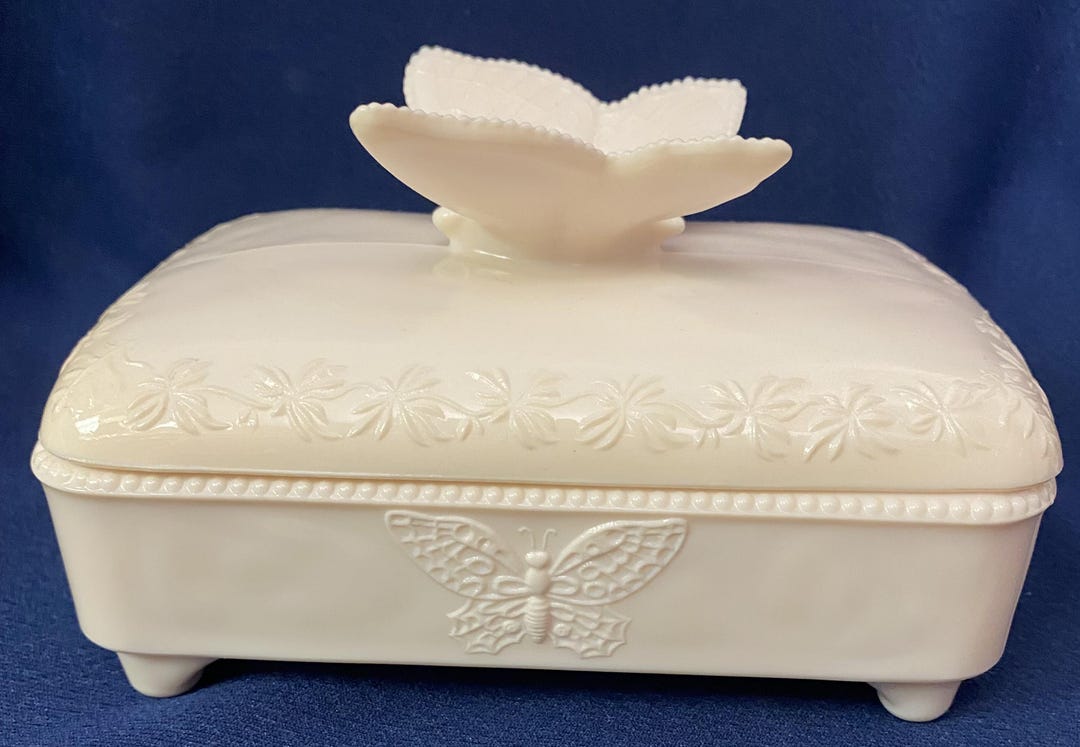 Shell Pink Cigarette Box With Butterfly Finial - Etsy