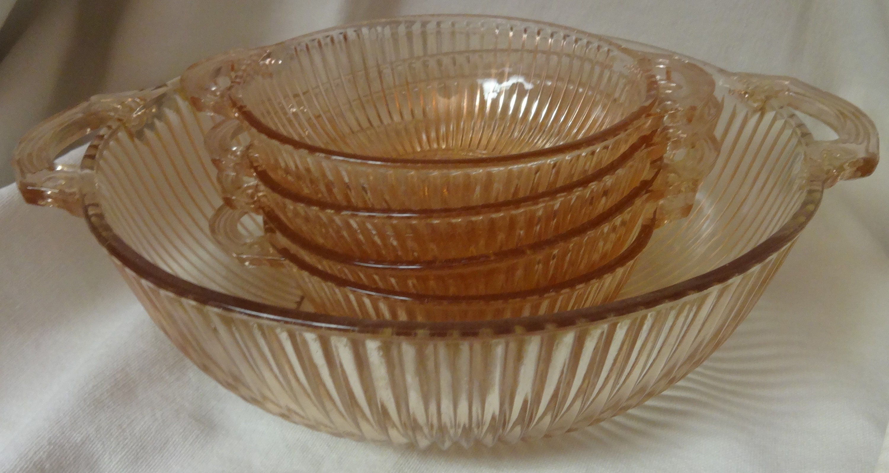 Berry Bowl Set Pink Master Bowl 9.75 4 Small Berries 6 - Etsy Singapore
