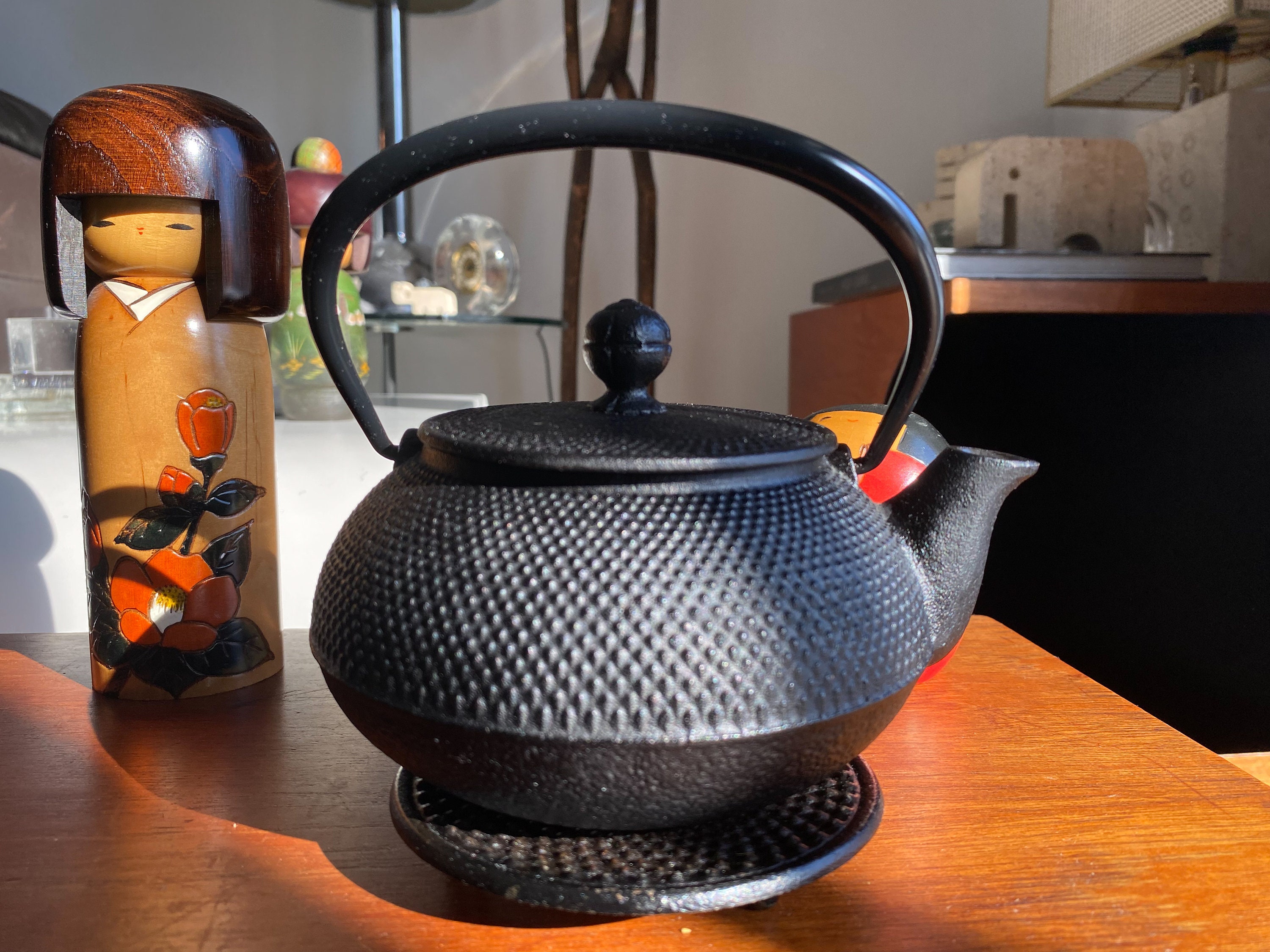 Authentic IWACHU: 岩鋳 Japanese Cast Iron Tetsubin Teapot With Iwachu ...