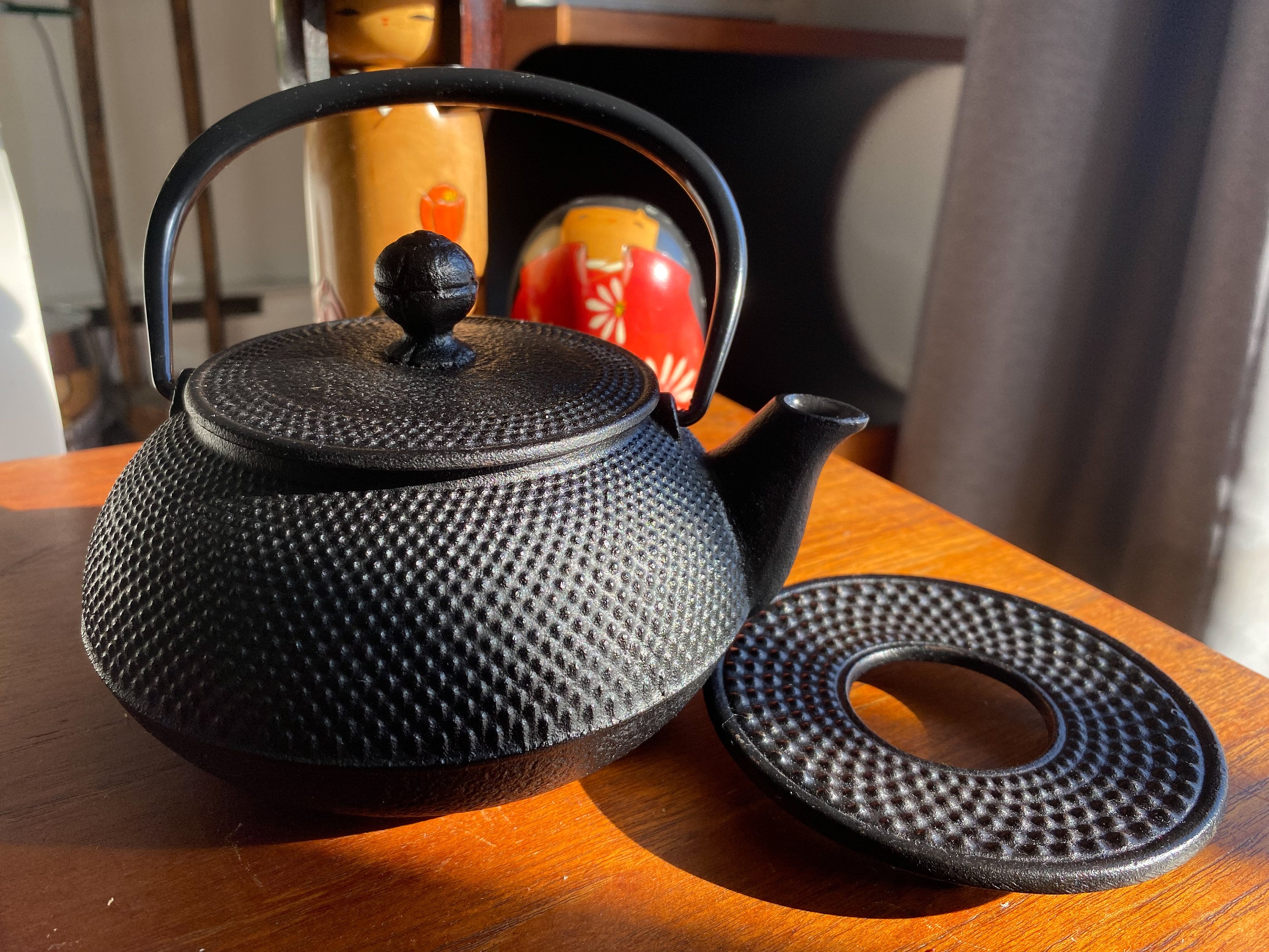 Authentic IWACHU: 岩鋳 Japanese Cast Iron Tetsubin Teapot With Iwachu ...