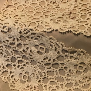 Vintage Lot of Lace Doilies/ Hand Crochet Large Lace Doilie / - Etsy