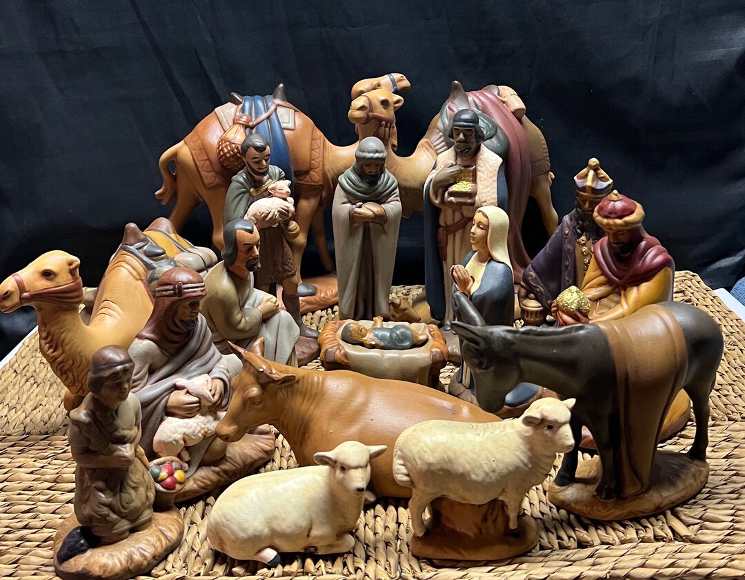 Vintage Ceramic Mold Nativity Set / Christmas Large 18 Piece Nativity ...