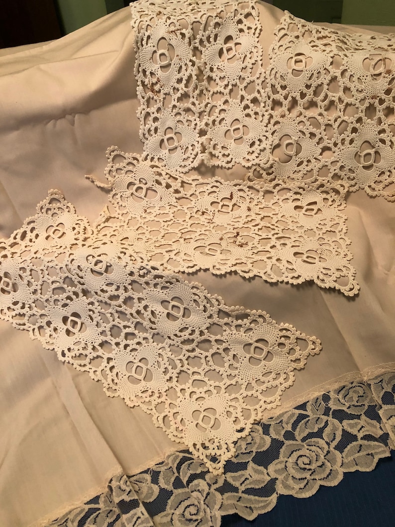Vintage Lot of Lace Doilies/ Hand Crochet Large Lace Doilie / - Etsy