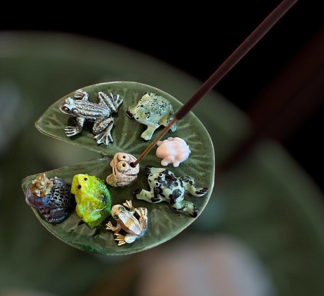 Vintage Ceramic Miniature Frogs on Lily Pad Leaf/incense Burner Last - Etsy