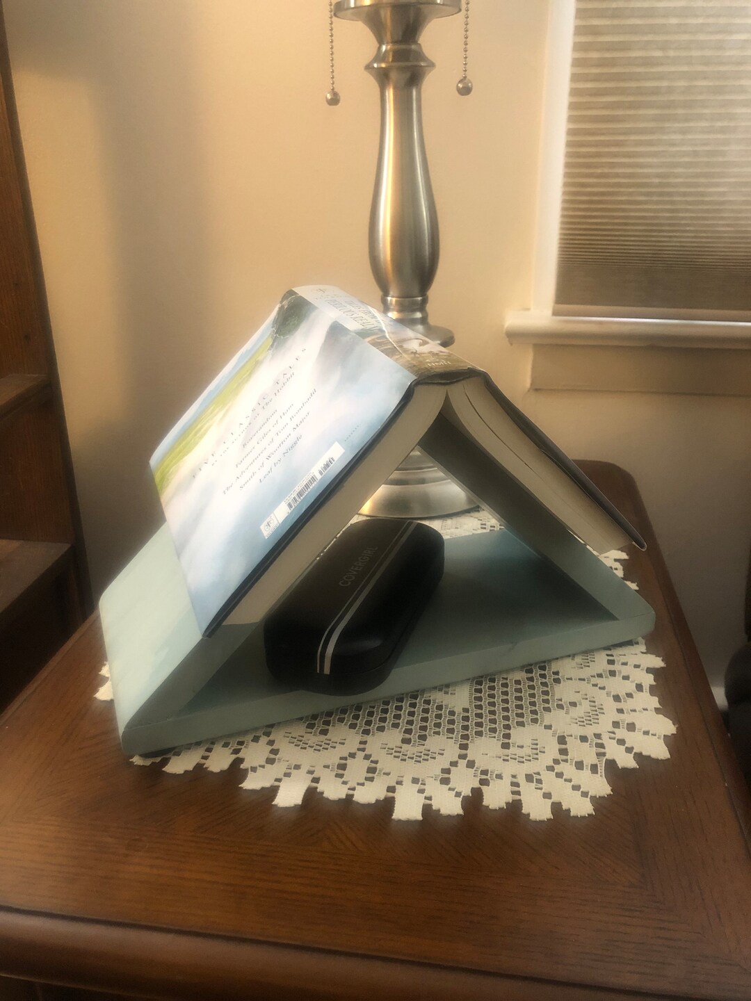Triangle Book Holder - Etsy