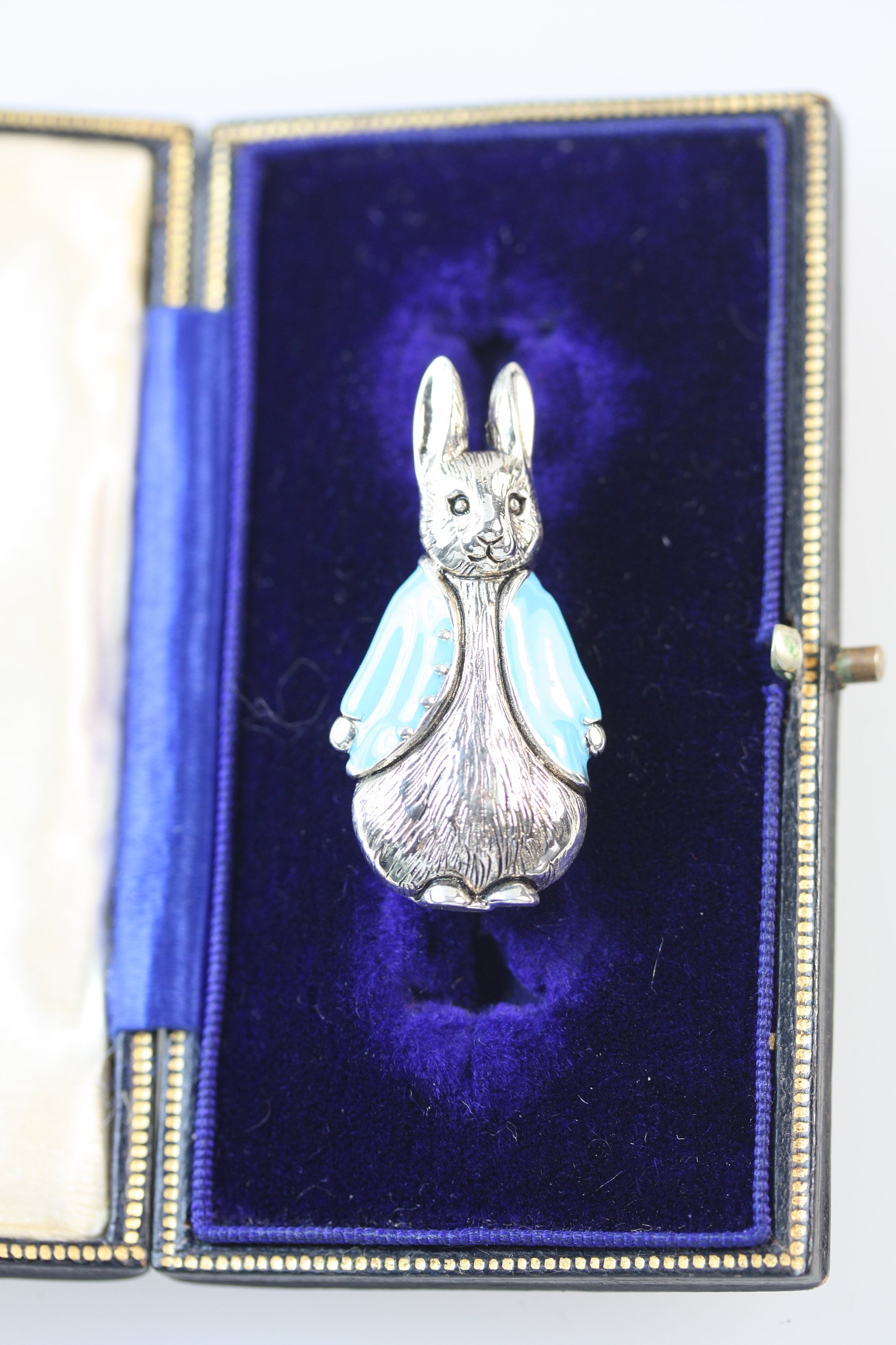 PETER RABBIT Beatrix Potter Blue Enamel Silver Sterling Brooch - Etsy