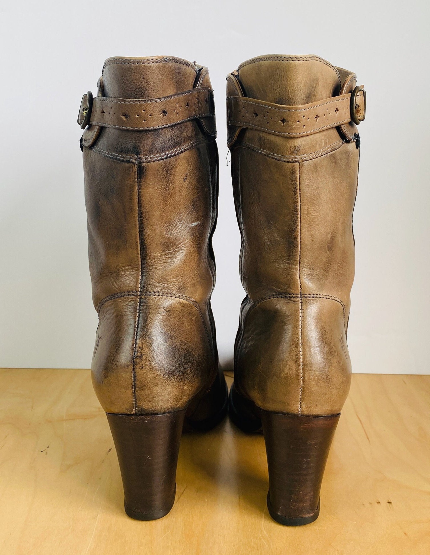 Frye Womens Natural Patina Leather Boots, 9.5 B . - Etsy