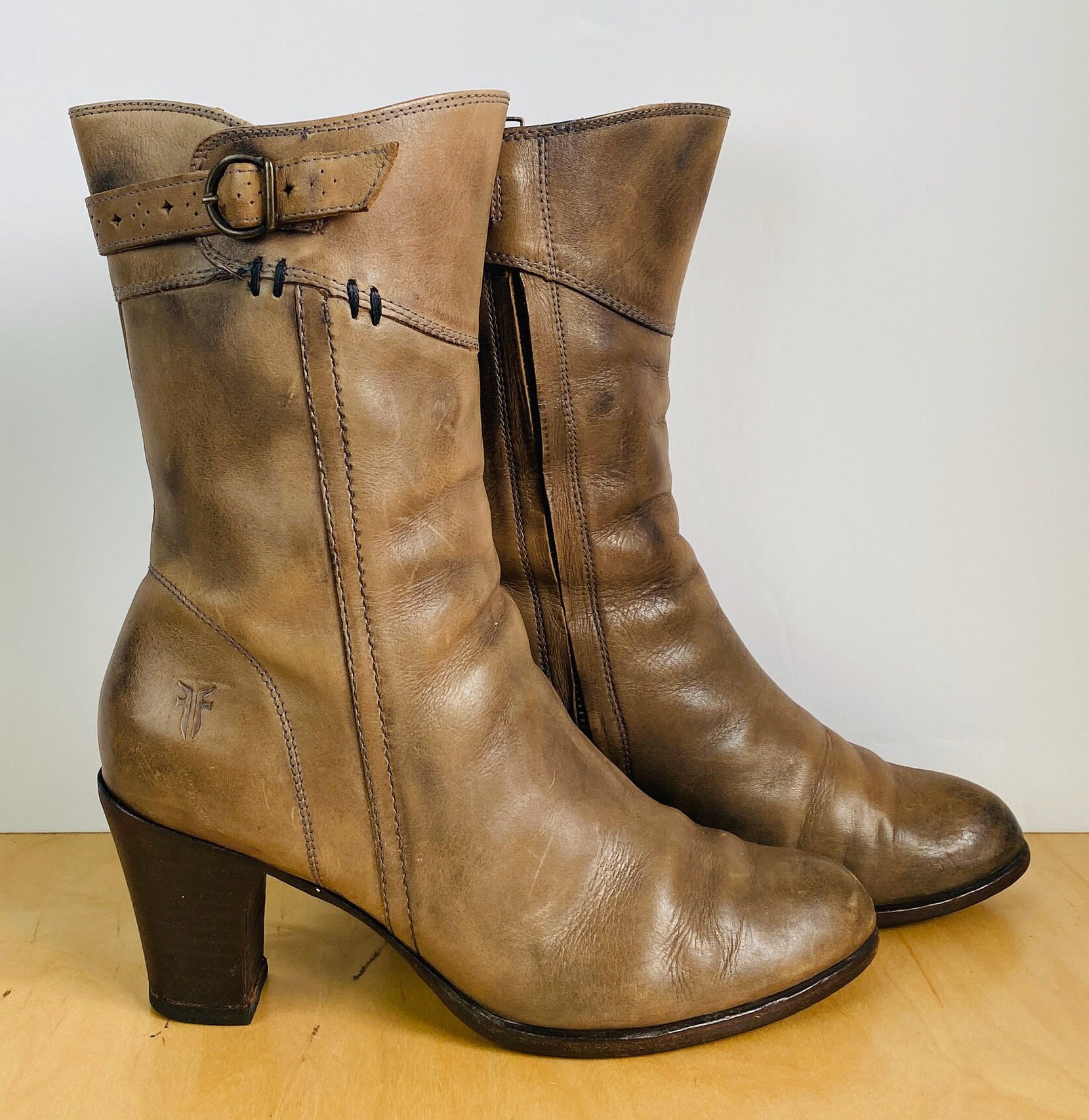 Frye Womens Natural Patina Leather Boots, 9.5 B . - Etsy