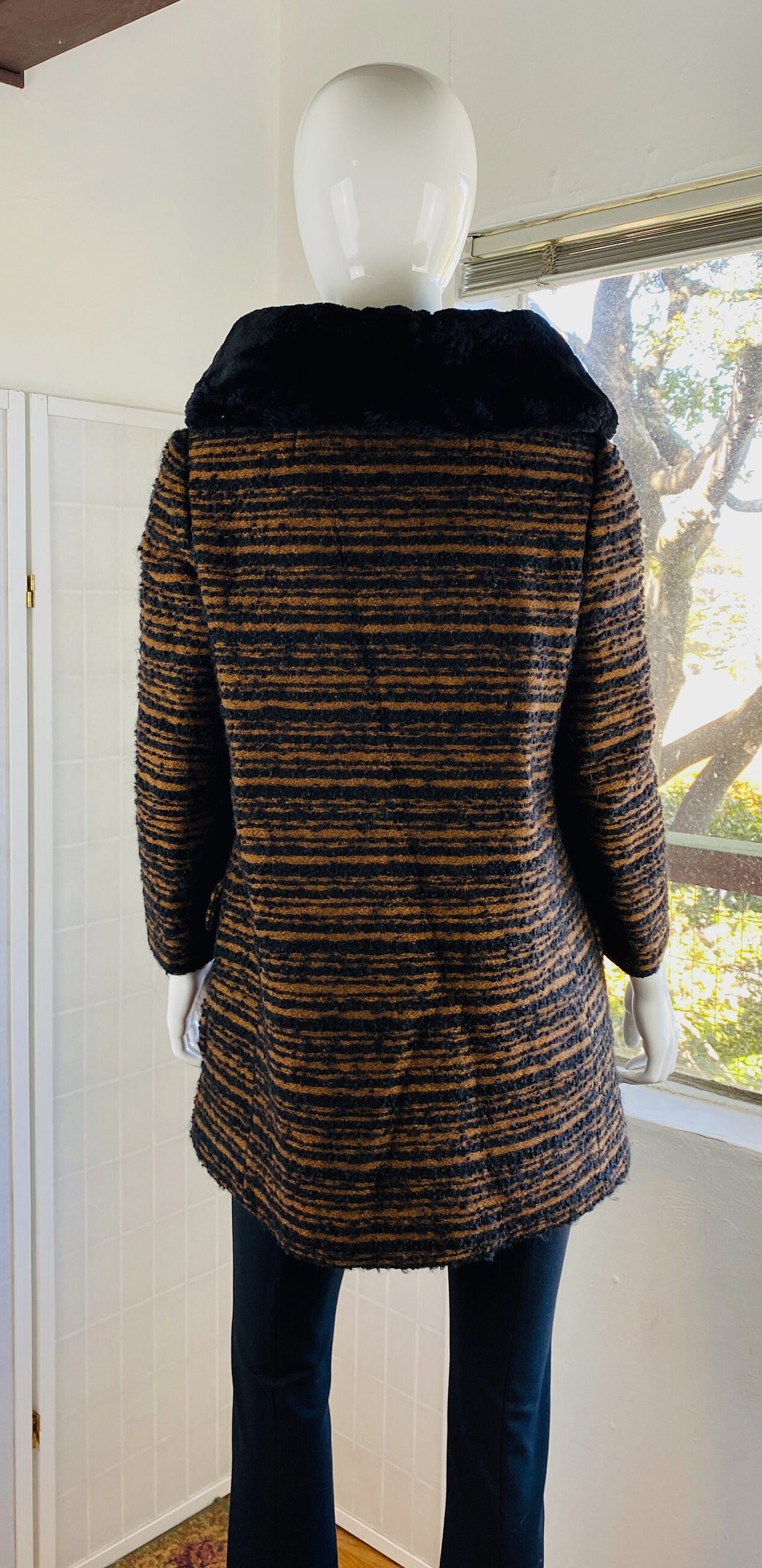 Vintage Blum Bros.-jan KELL Women's Black/camel Stripe Jacket W/ Fur ...
