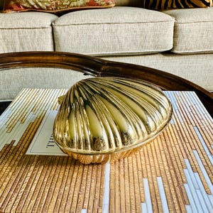 Brass Clamshell Jewelry Box - Etsy