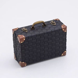 1:6 Dollhouse Miniature Mini Simulation Suitcase Retro Woven Handbag ...