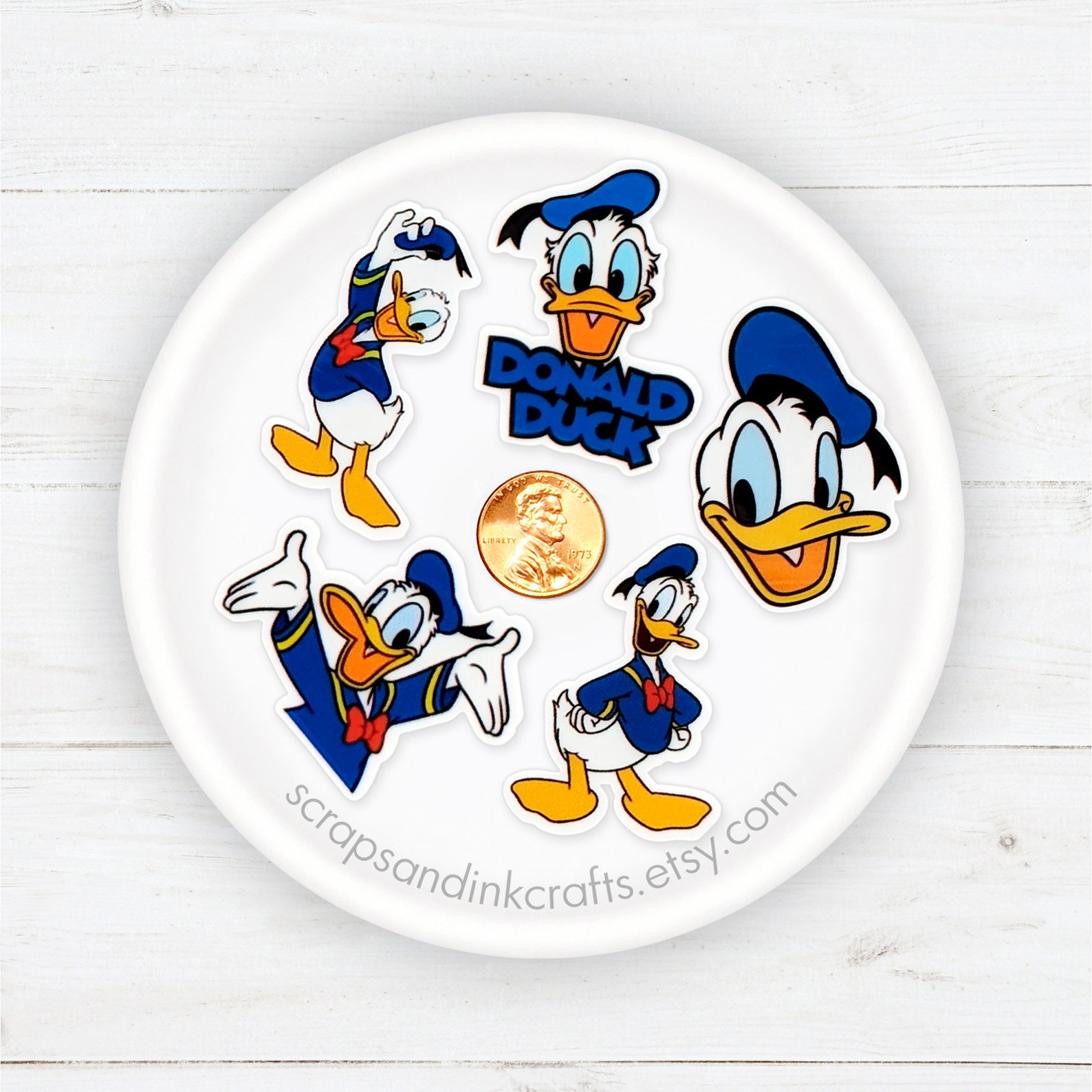 DONALD DUCK Set of 5 Printed Acrylic Embellishments for Disney-themed ...