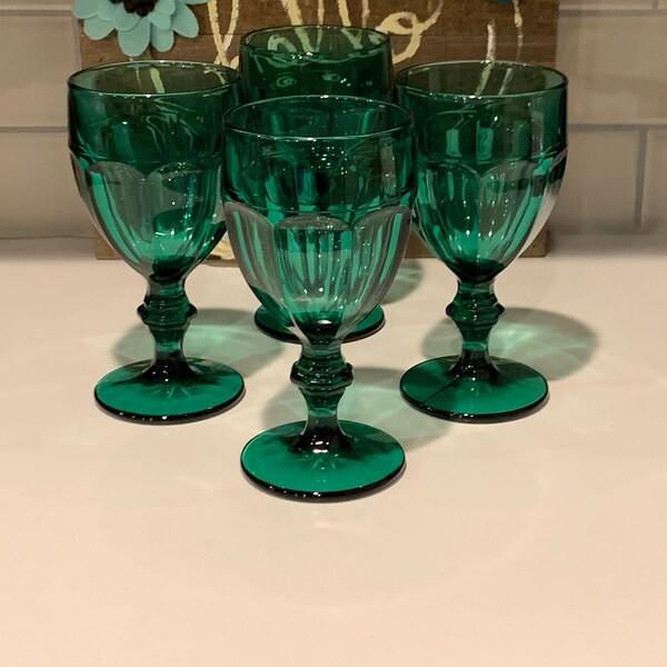 Green Water Goblets - Etsy
