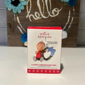 Hallmark Linus Peanuts Gang Christmas Tree Ornament - Etsy