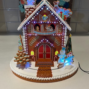 Hallmark Animated Musical Gingerbread House | Christmas Home Decor ...