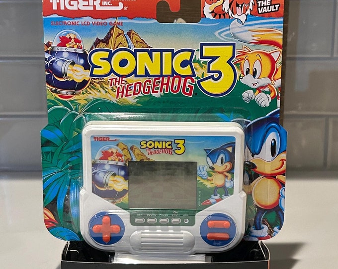 Sonic the Hedgehog 3 Electronic Hand Held LCD Video Game | Tiger ...