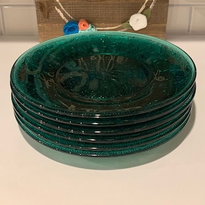 Emerald Green Sandwich Dinner Plates by Indiana Glass | Juniper Green ...