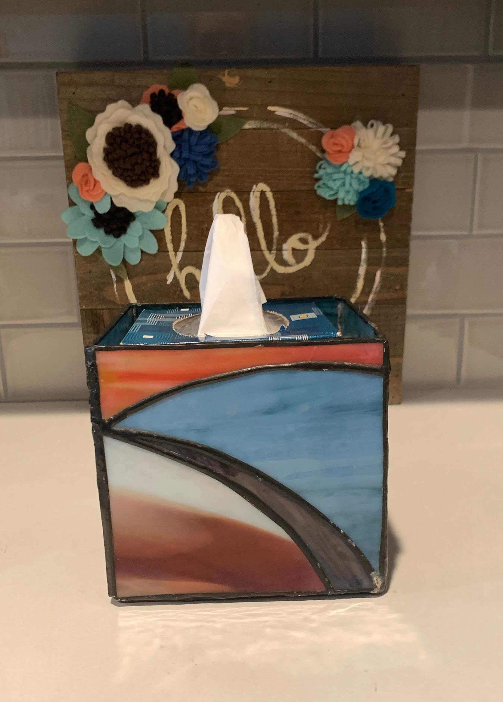 Glass tissue holder store
