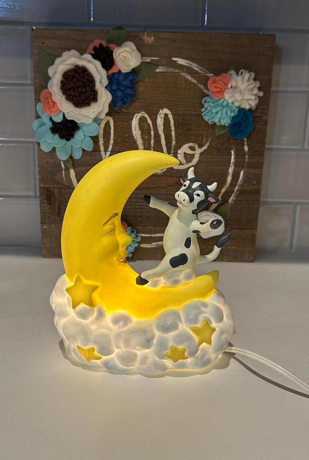 Night Light | Nursery Rhymes Cow Jumped Over the Moon Night Light | End ...