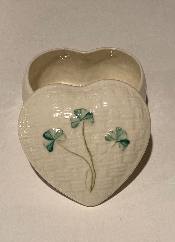 Donegal by belleek - Gem