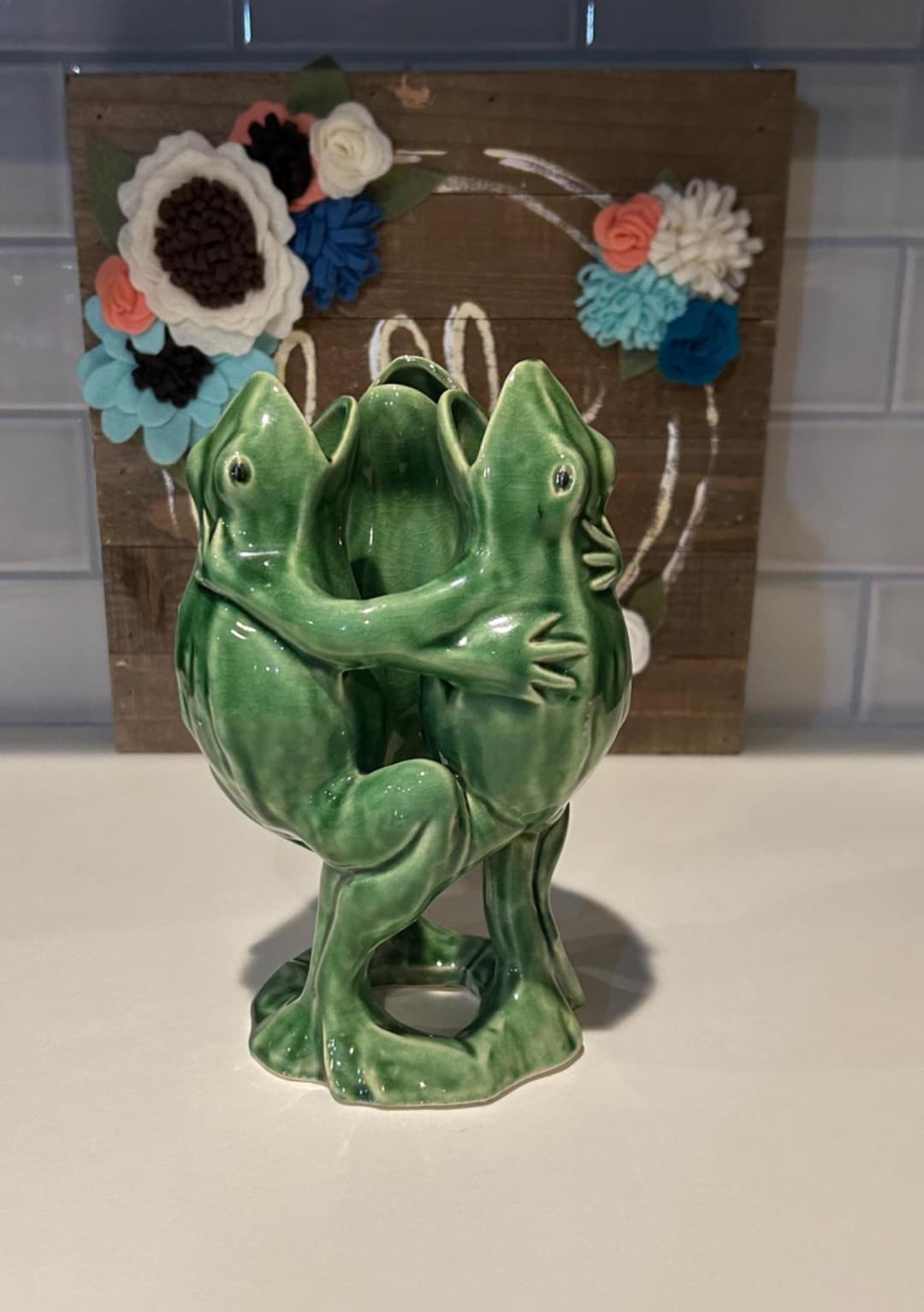 Dancing Frog Vase | Three Dancing Frogs Pottery Flower Vase ...