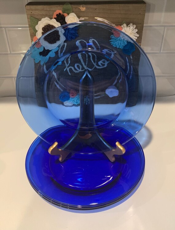 Vintage Blue Glass Dinner Plates Blue Glass Tablescape - Etsy