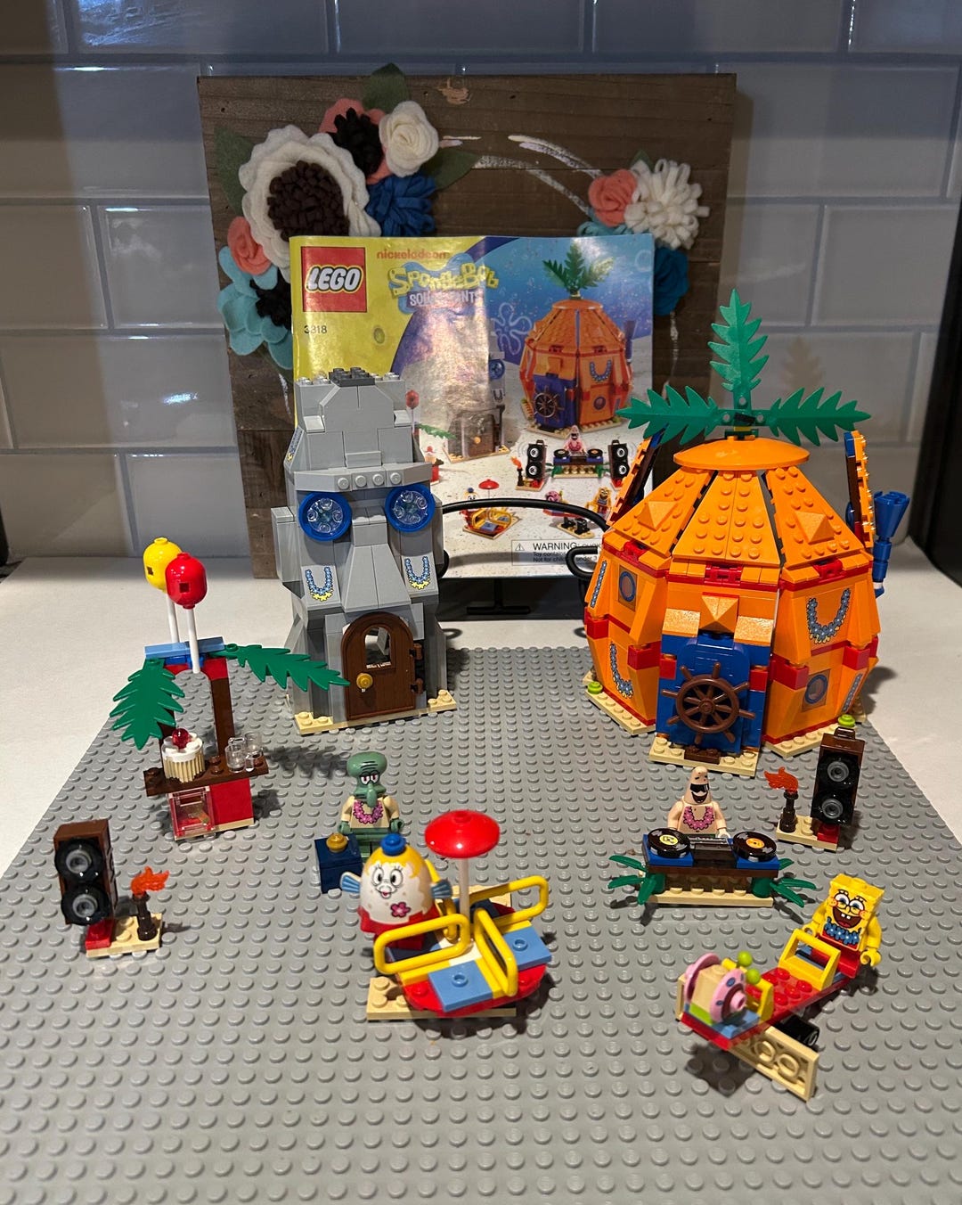 Lego 3818 Spongebob Bikini Bottom Undersea Party | Complete Lego 3818 ...