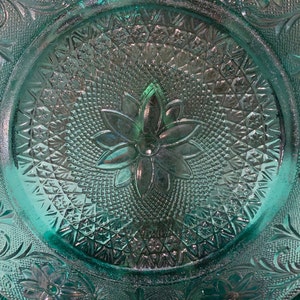 Emerald Green Sandwich Dinner Plates by Indiana Glass | Juniper Green ...