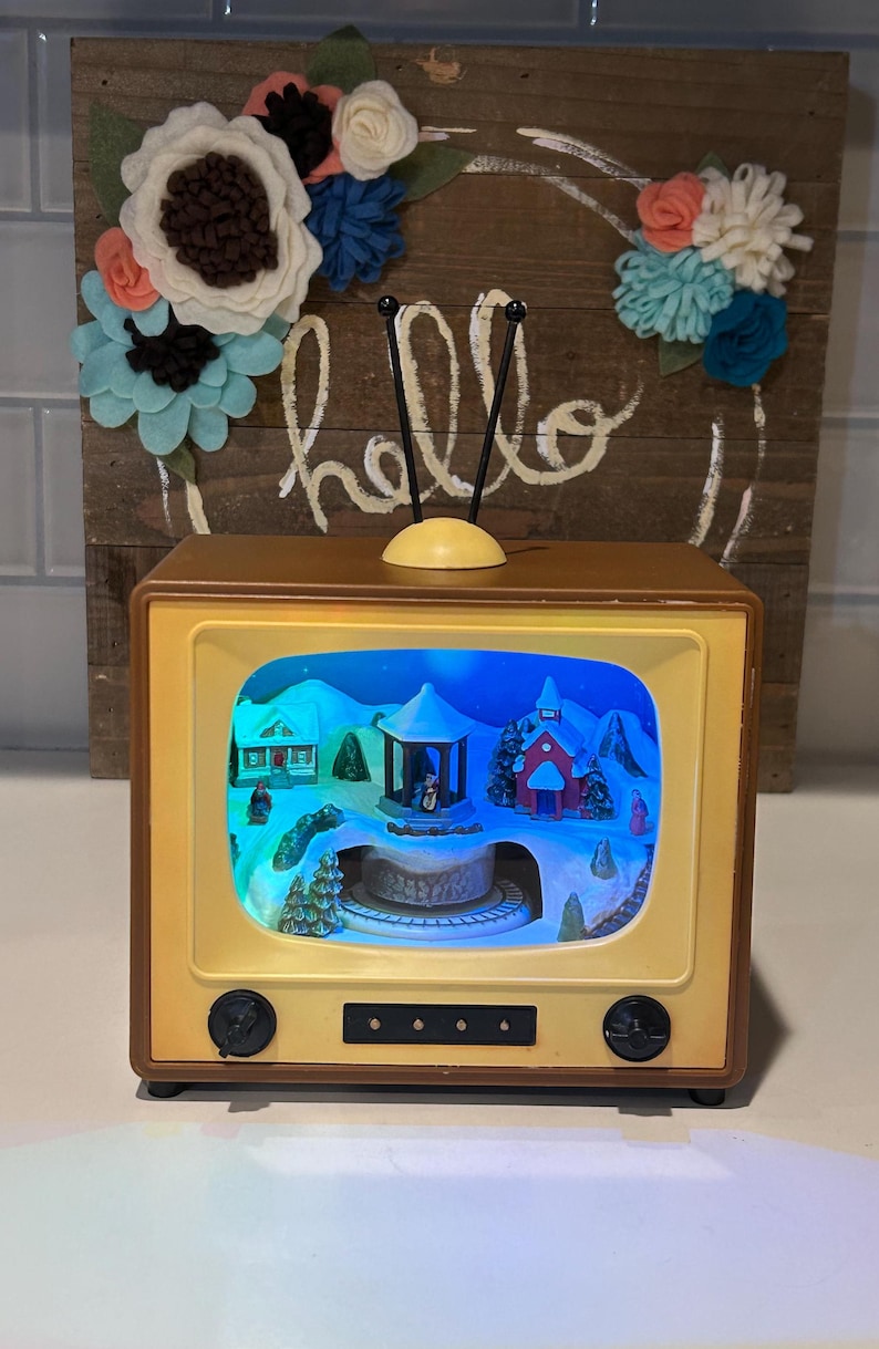Retro Animated Musical Christmas Scene TV Box: Winter Decor - Etsy