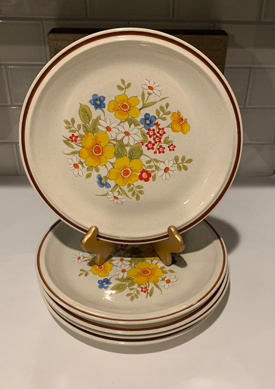 Vintage Hearthside Floral Dinner Plates | Spring Flower Dinner Plates ...