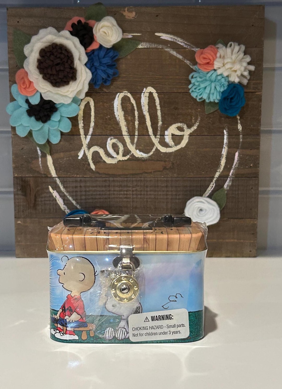 Peanuts Lucy Van Pelt Psychiatric Mood Booth Tin Coin Bank With Lock ...